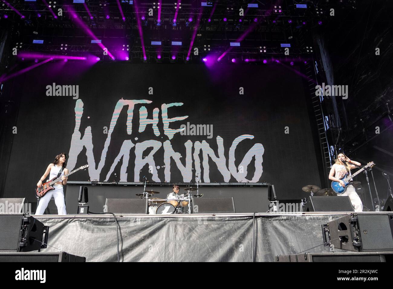 Alejandra Villarreal, left, Paulina Villarreal, and Daniela Villarreal ...
