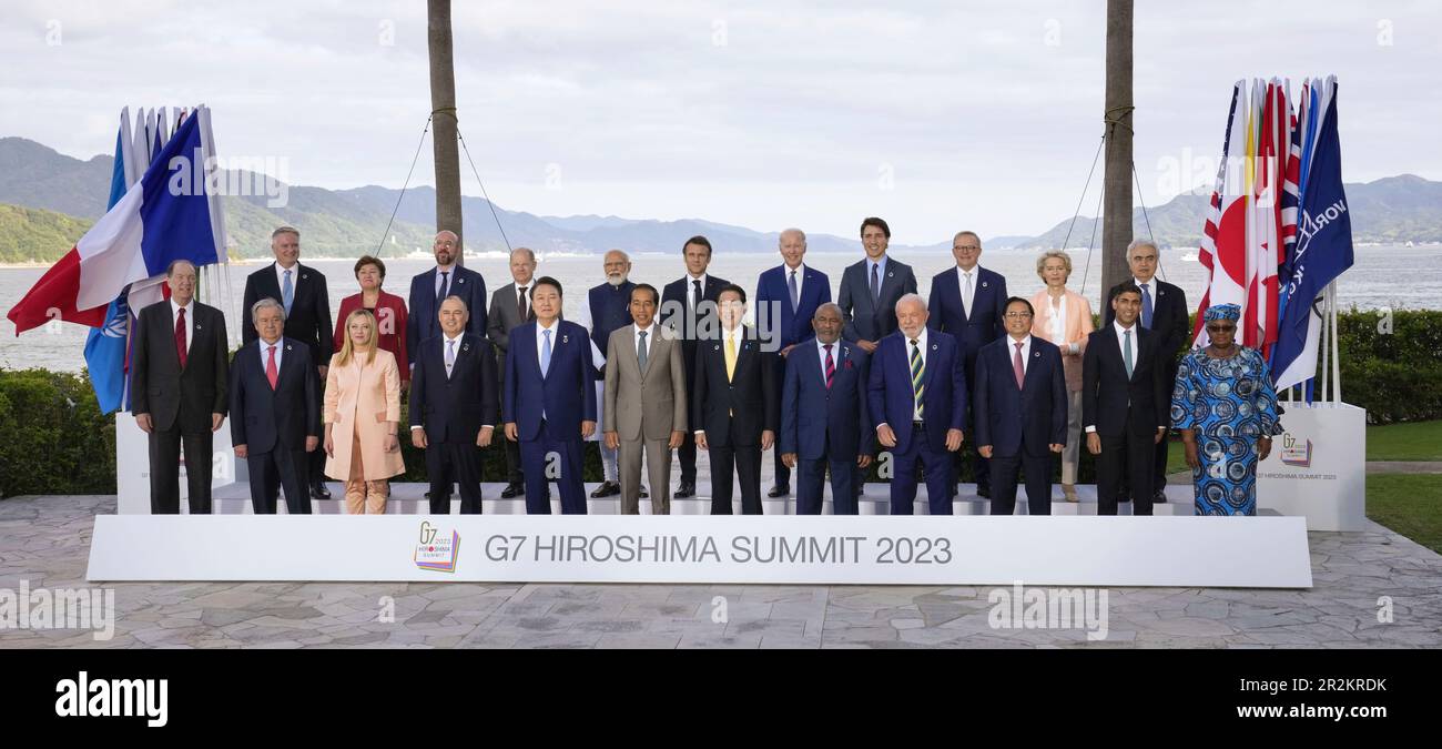 Japanese Prime Minister Fumio Kishida (C, front row), G7 leaders and ...