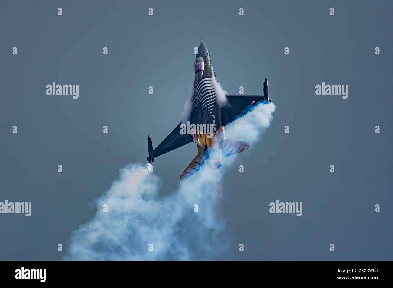 Soloturk Air Aerobatics Show in Teknofest Istanbul, For this role, the ...