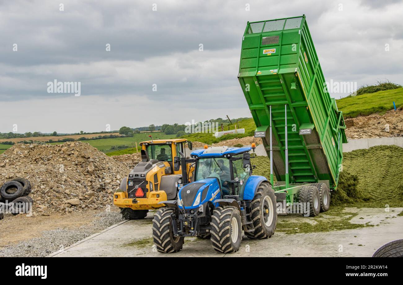 McCarthy Agri Contractros, Ballinadee, drawing silage near Timoleague ...