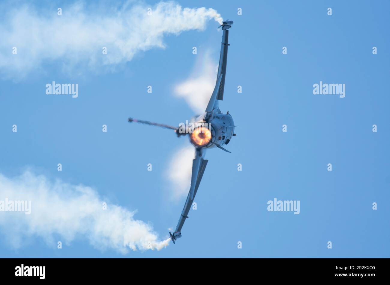 Soloturk Air Aerobatics Show in Teknofest Istanbul, For this role, the ...