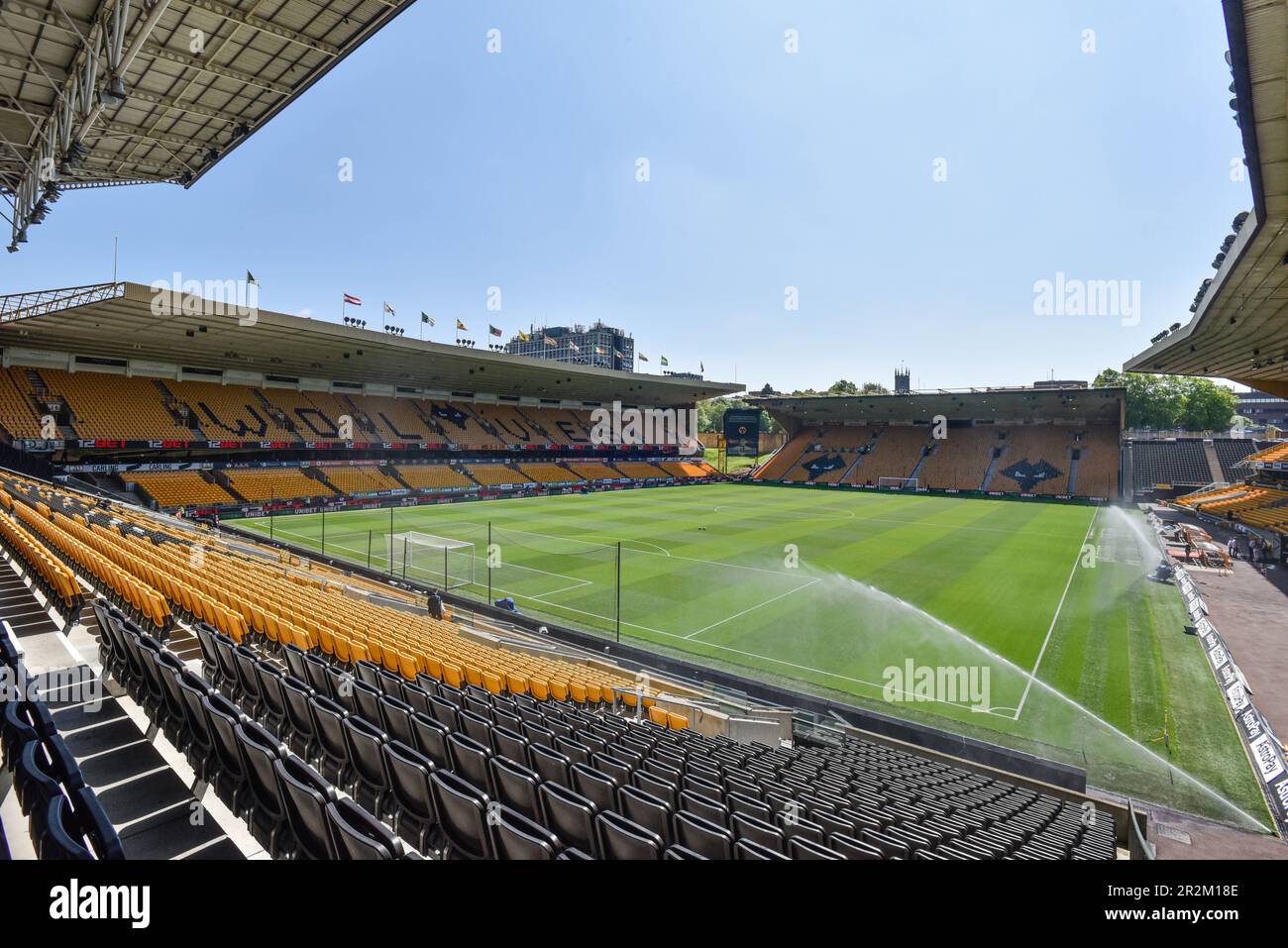 Molinuex stadium hi-res stock photography and images - Alamy