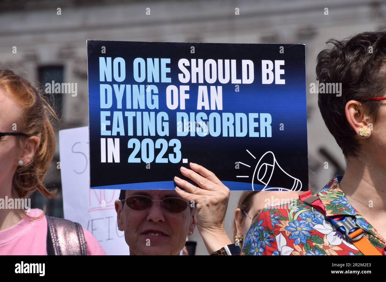 Dump the scales campaign hi-res stock photography and images - Alamy