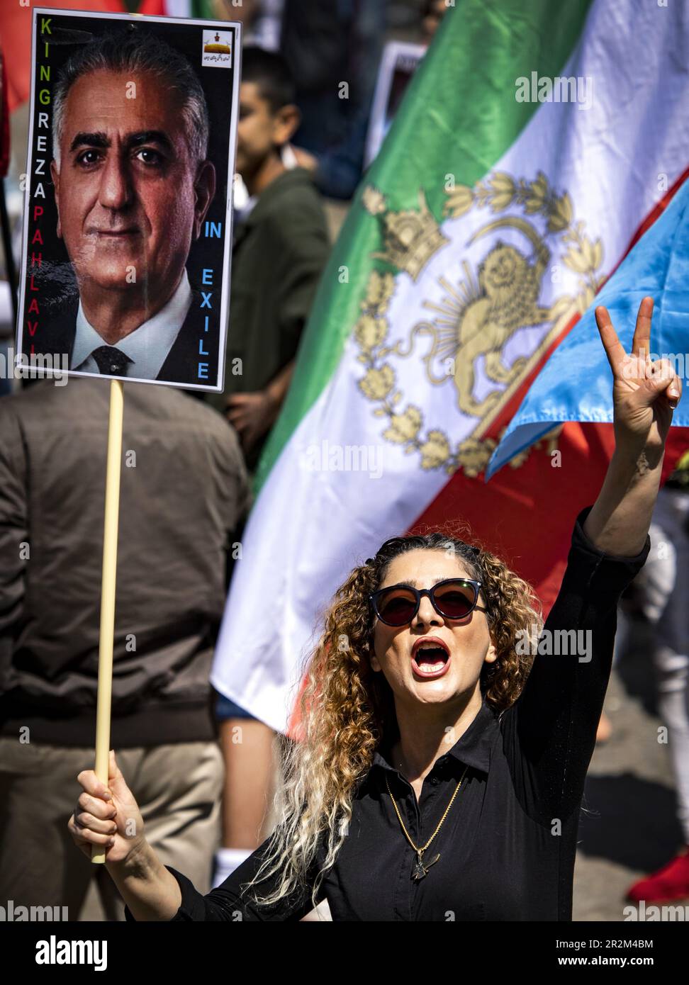 Portrait of mahsa amini hi-res stock photography and images - Alamy