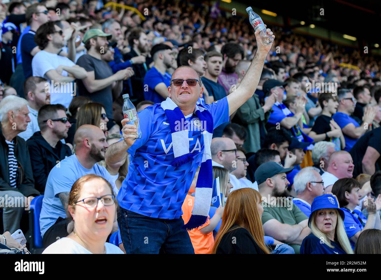 Stockport county fan hi-res stock photography and images - Alamy