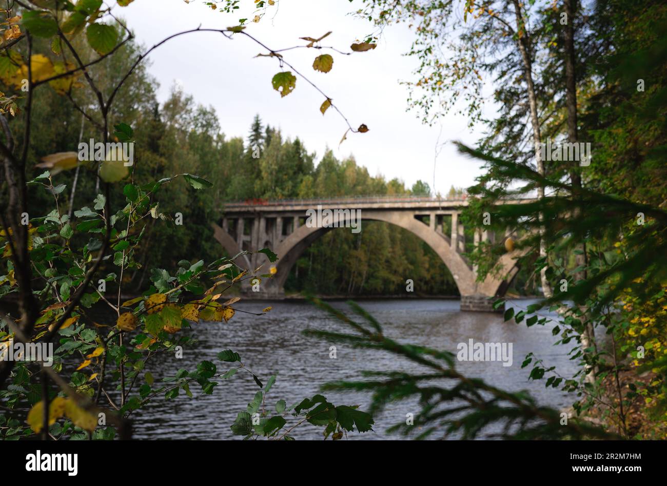 Wide arched bridge hi-res stock photography and images - Alamy