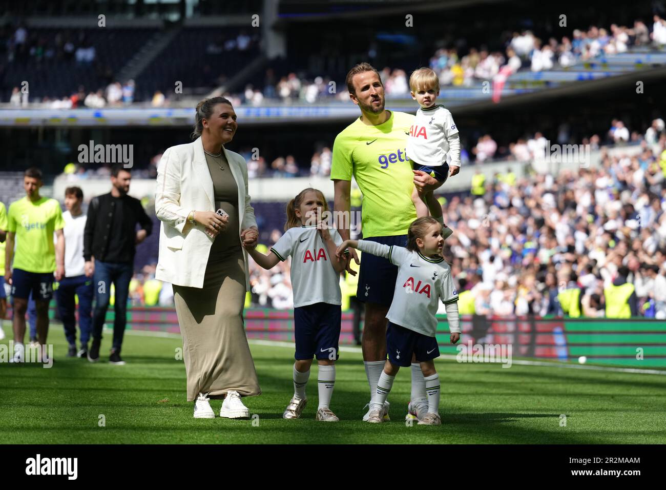 Harry kane and katie goodland hi-res stock photography and images - Alamy