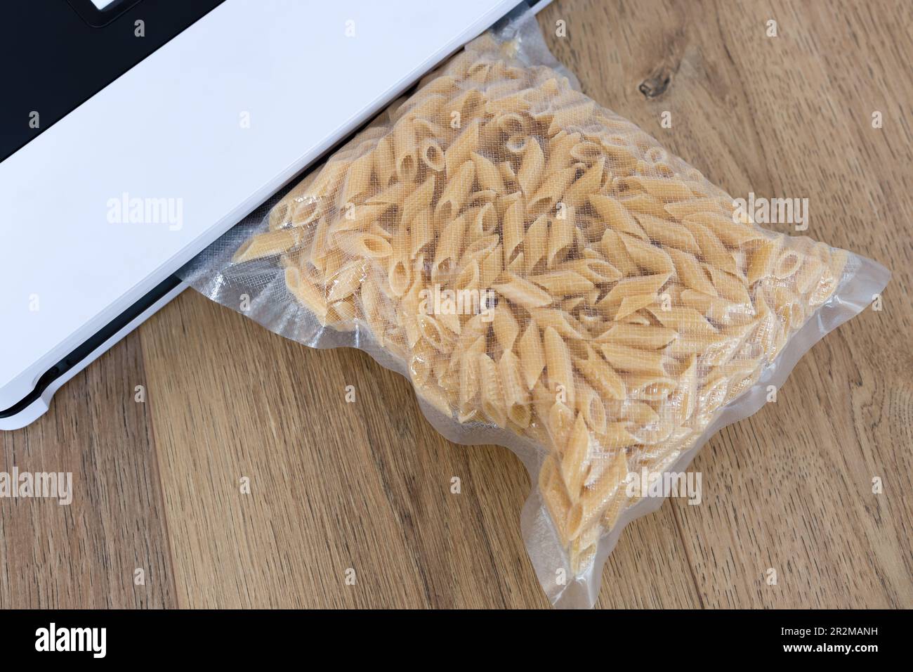 Vacuum packaging hi-res stock photography and images - Alamy