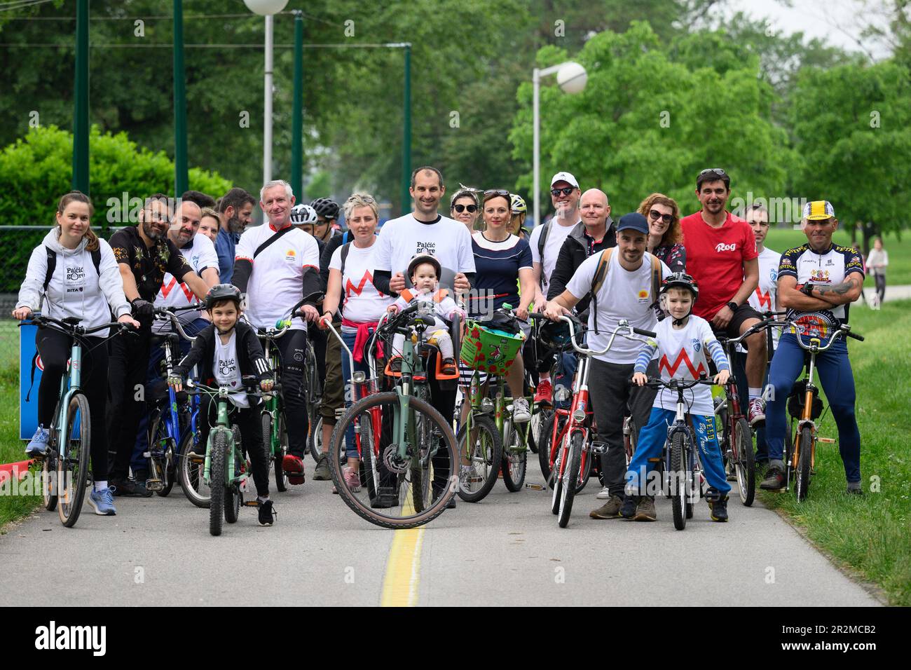 Pony tour around jarun hi-res stock photography and images - Alamy