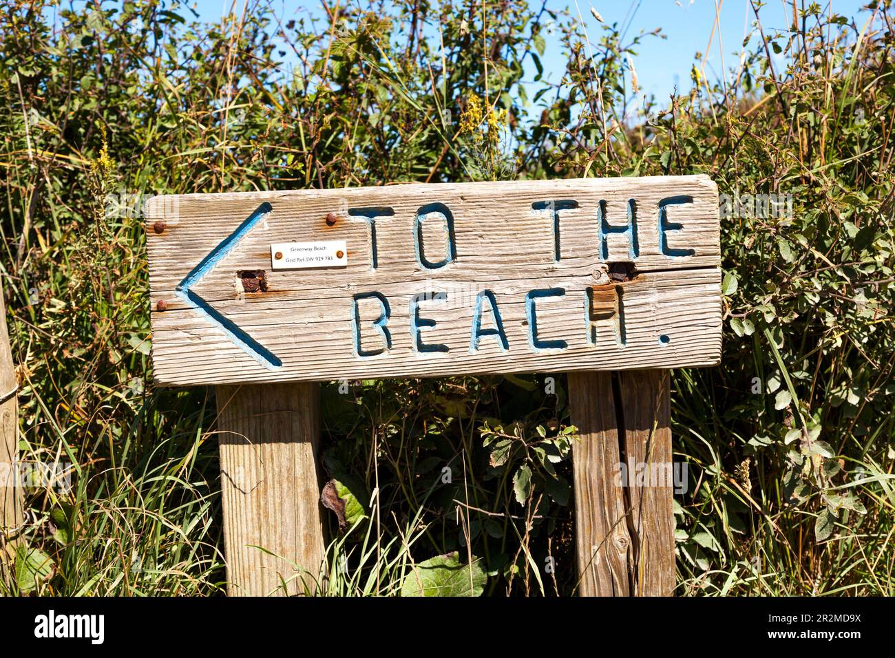 To The Beach sign in Cornwall, England, U.K Stock Photo - Alamy
