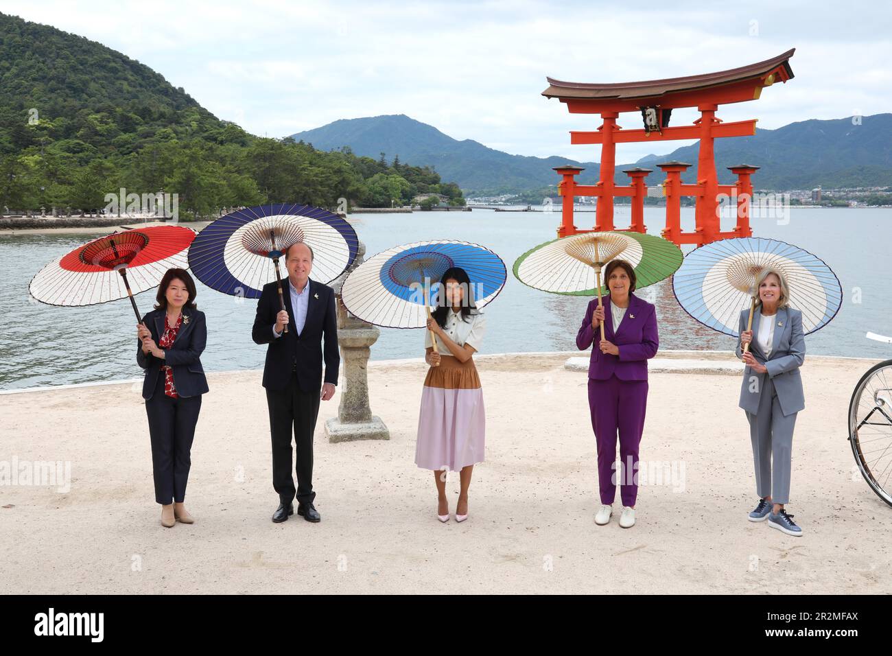 Hatsukaichi, Japan. 20th May, 2023. Spouses of the Group of Seven ...