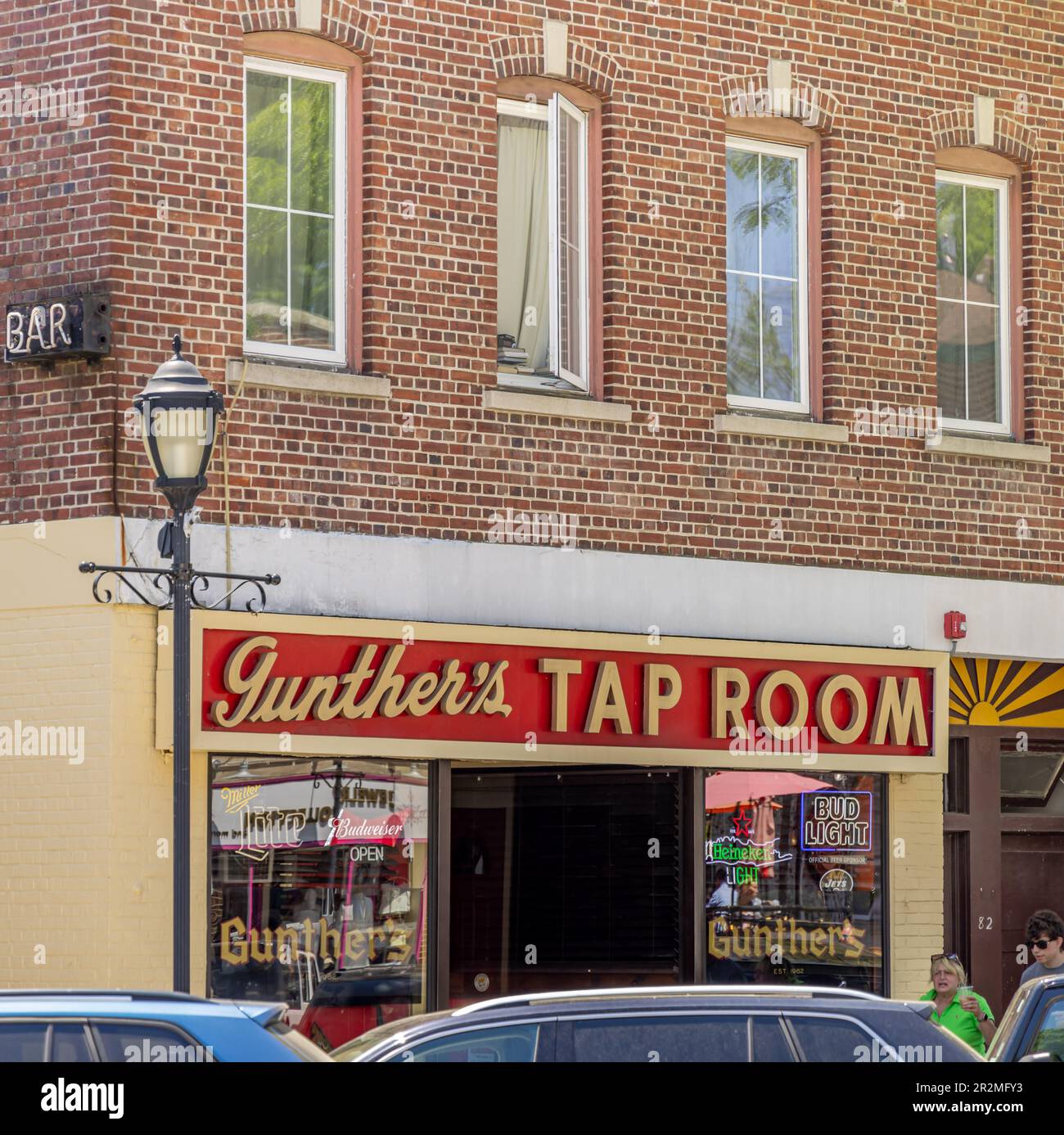 The tap room hi-res stock photography and images - Alamy