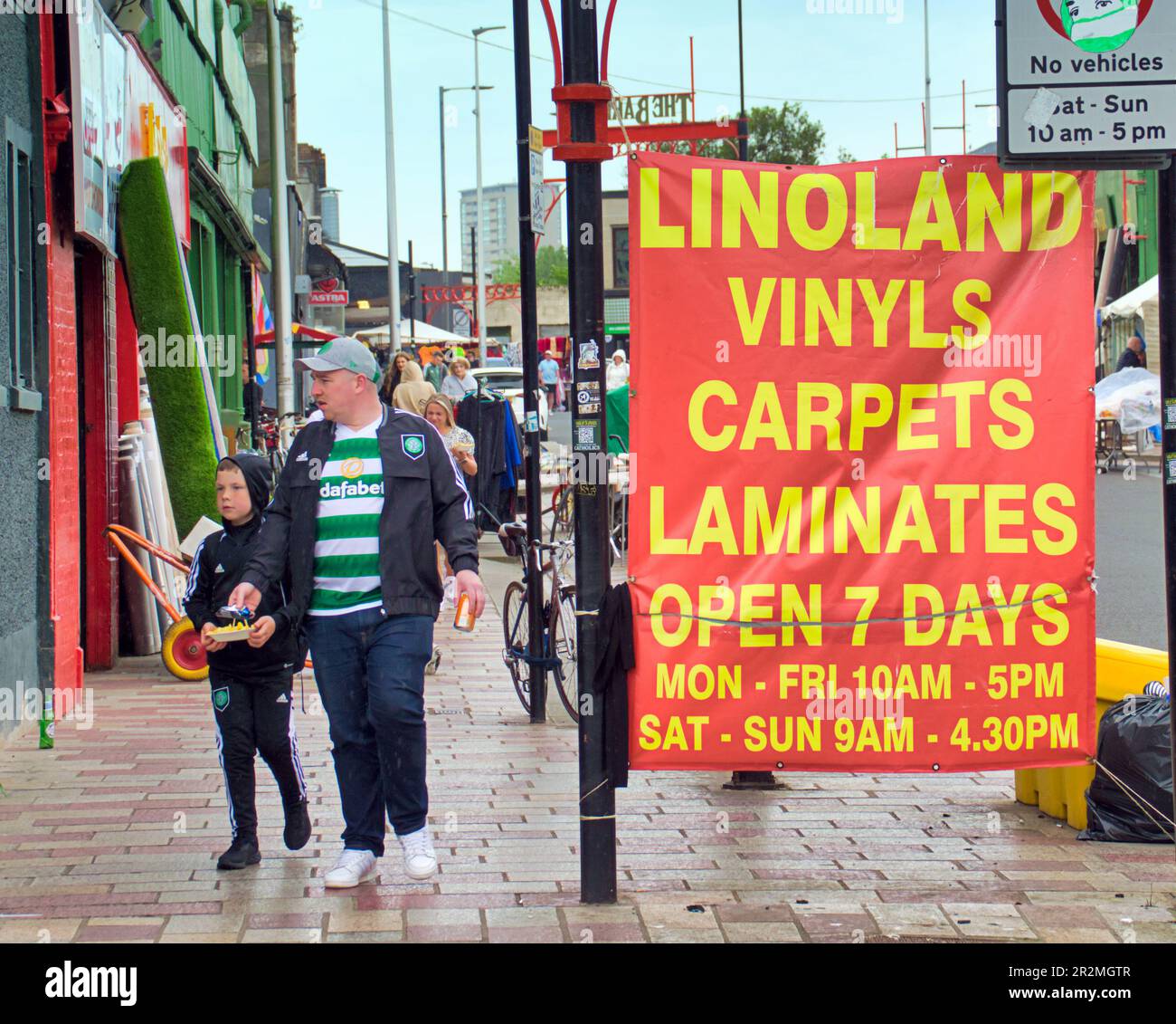 Glasgow, Scotland, UK 20th May, 2023. UK Weather: Warm and wet in the ...