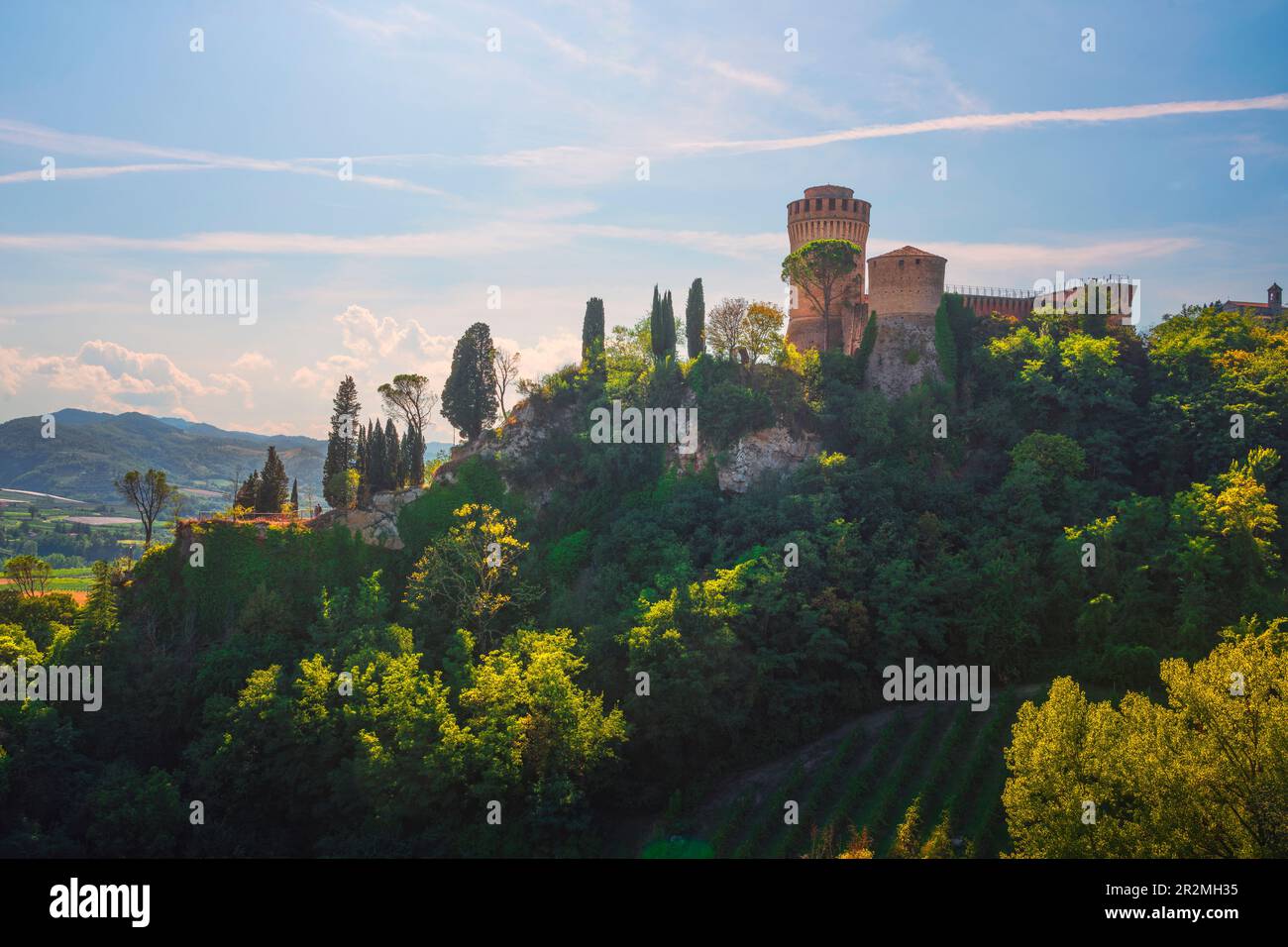 Architecture from the 1300s hi-res stock photography and images - Alamy