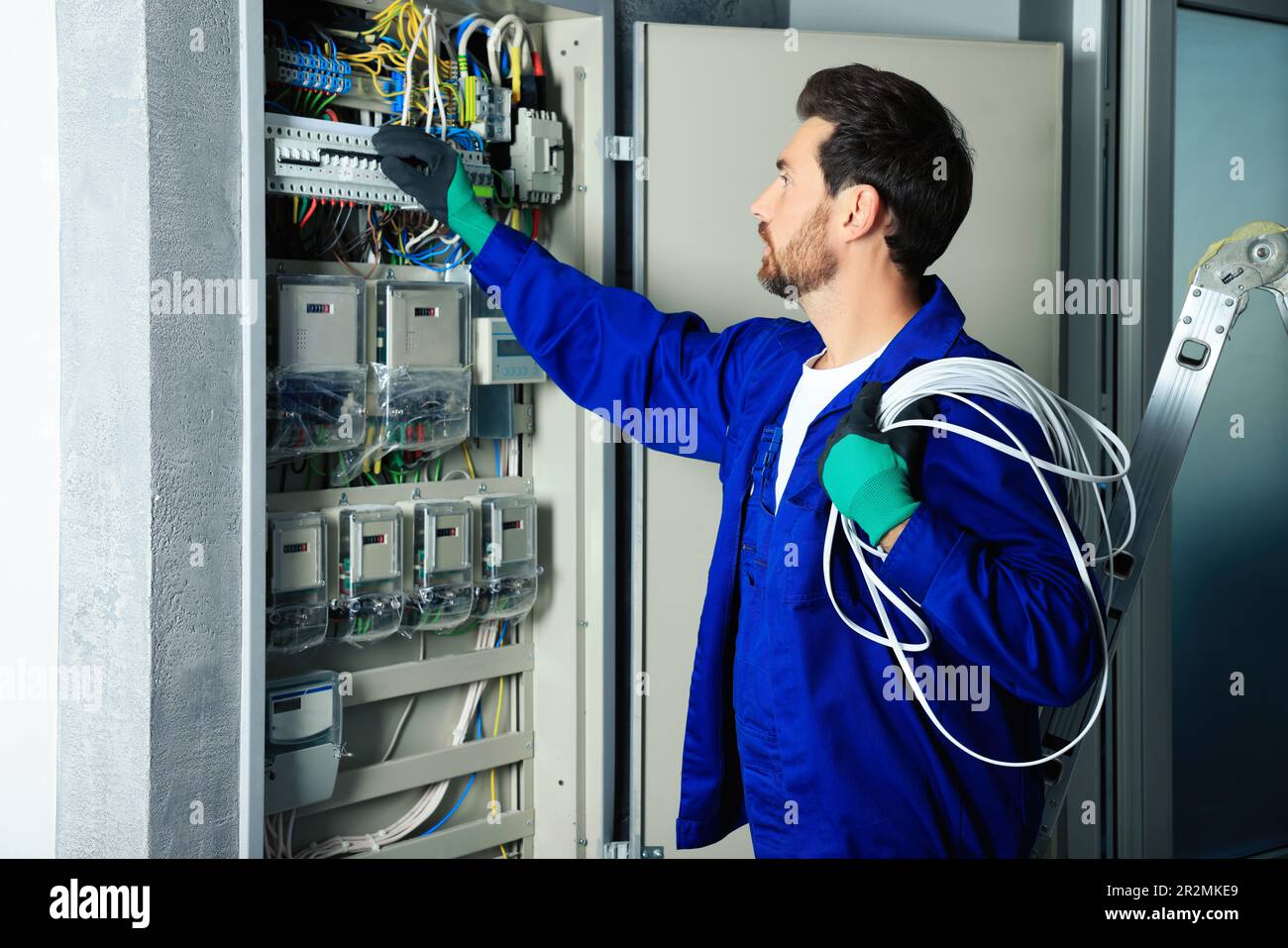 Switching service hi-res stock photography and images - Alamy