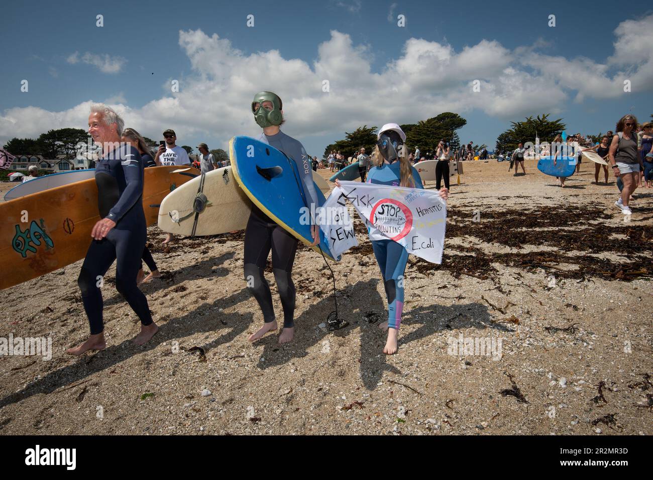 EDITORIAL USE ONLY Rebeca Scott and her daughter Alexi from Mawgan ...