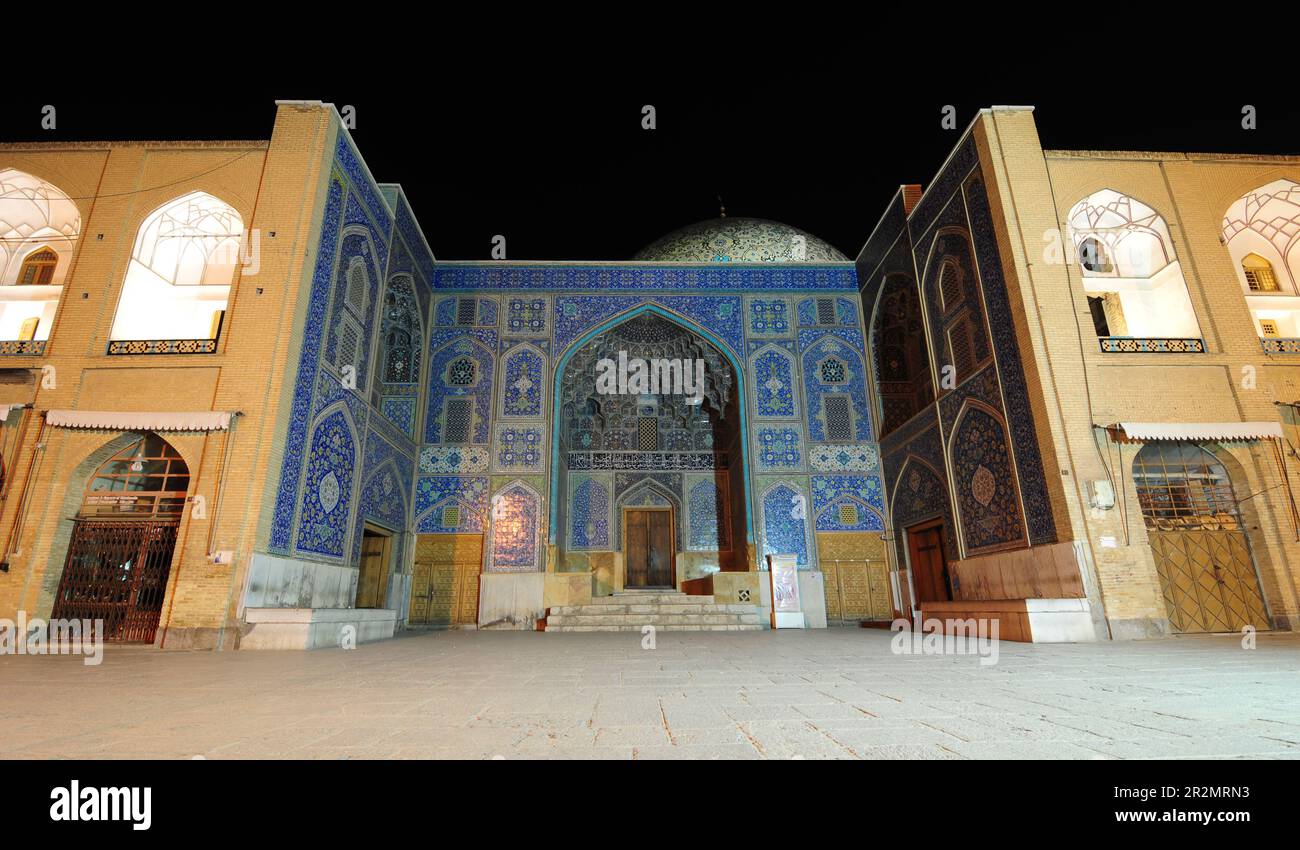 Sheikh Lutfullah Mosque, located in Isfahan, Iran, was built in the ...