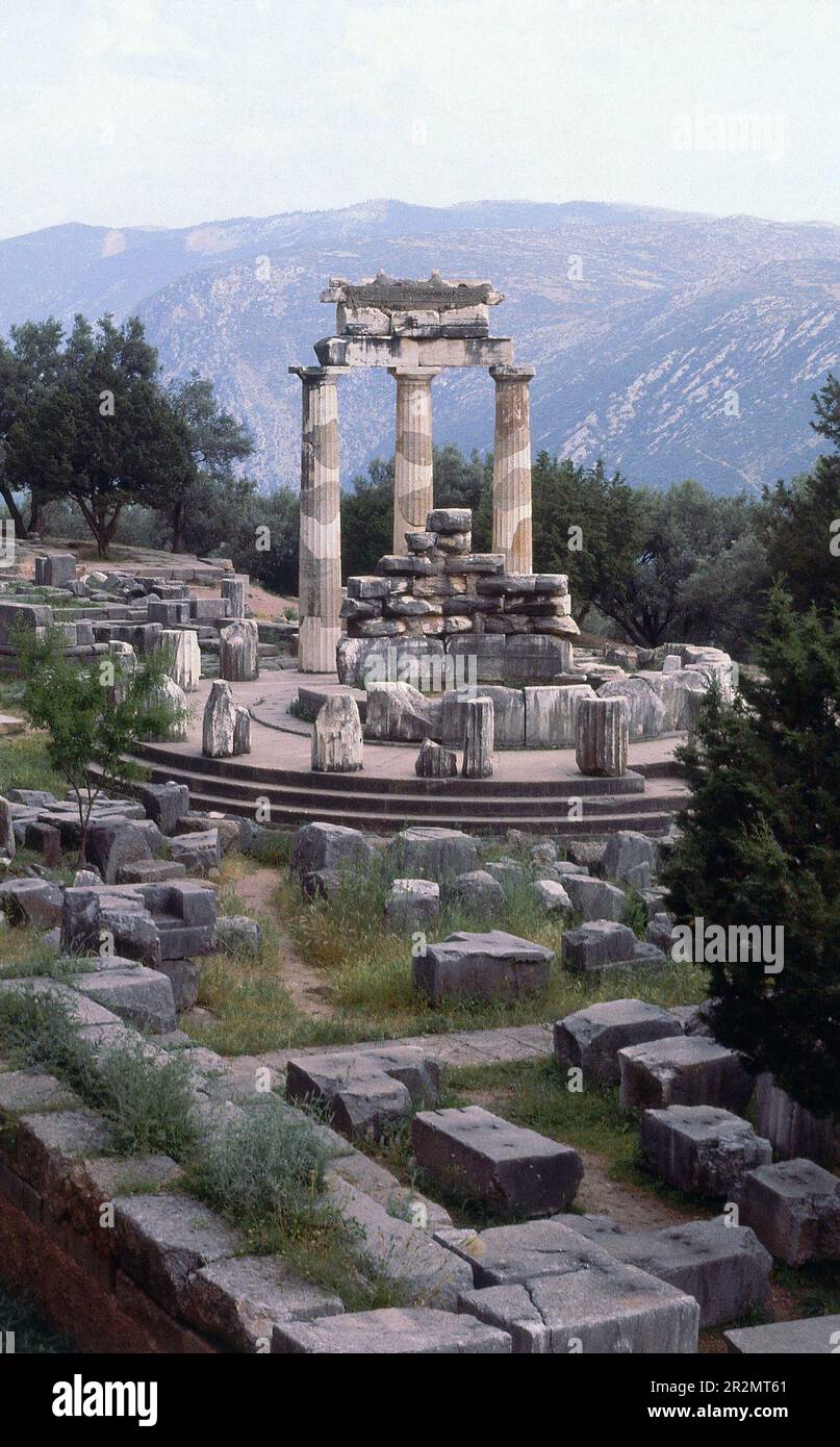 Tholos de delphi hi-res stock photography and images - Alamy