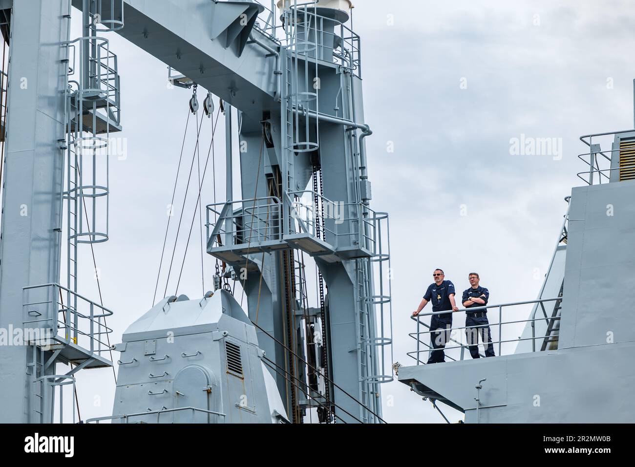 Navy ship deck hi-res stock photography and images - Alamy