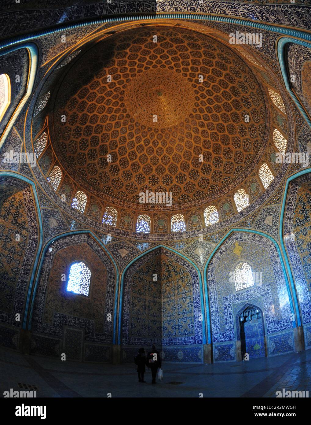 Sheikh Lutfullah Mosque, located in Isfahan, Iran, was built in the ...