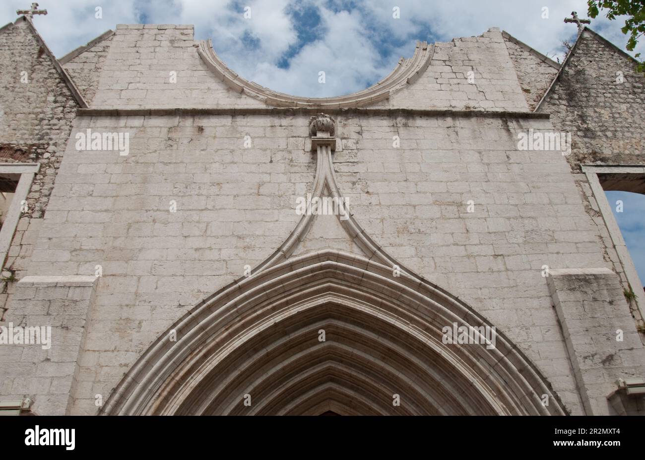 Ruins with portico, Carmo Church and Convent, Bairro Alto, Lisbon ...