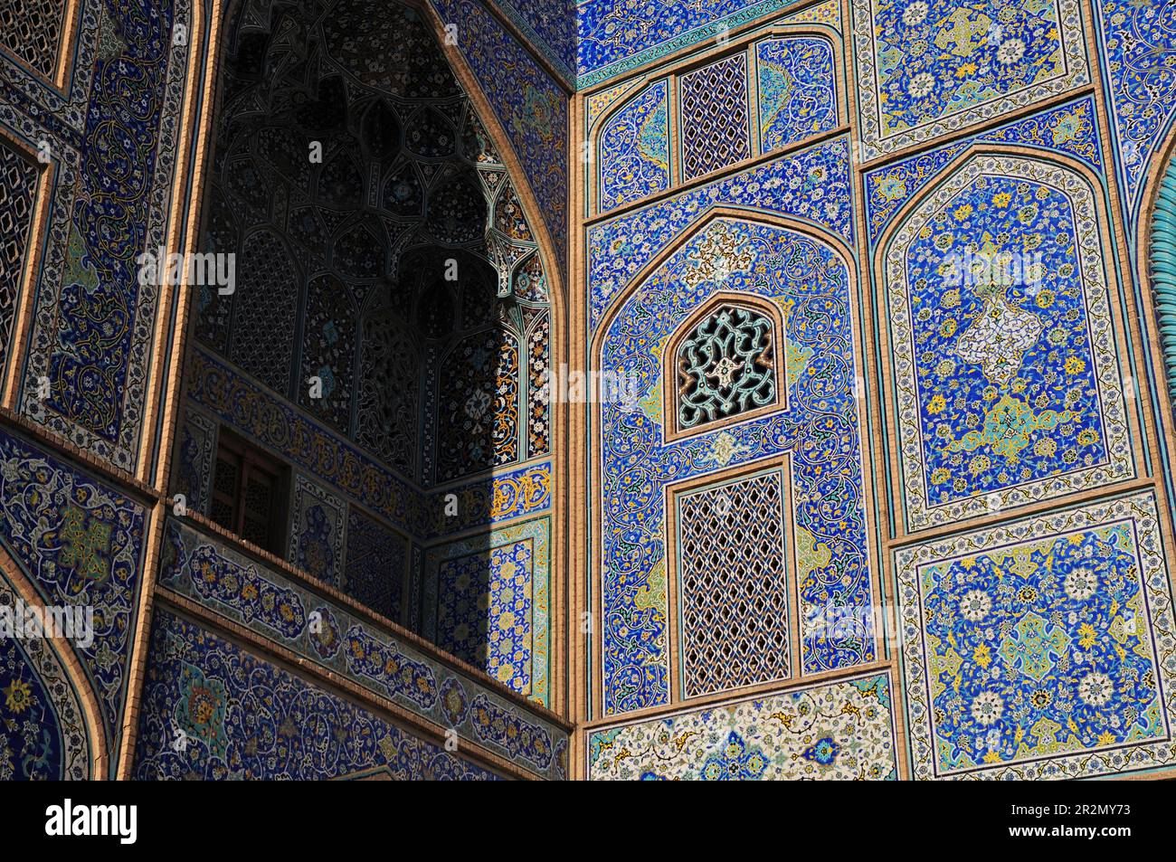 Sheikh Lutfullah Mosque, located in Isfahan, Iran, was built in the ...