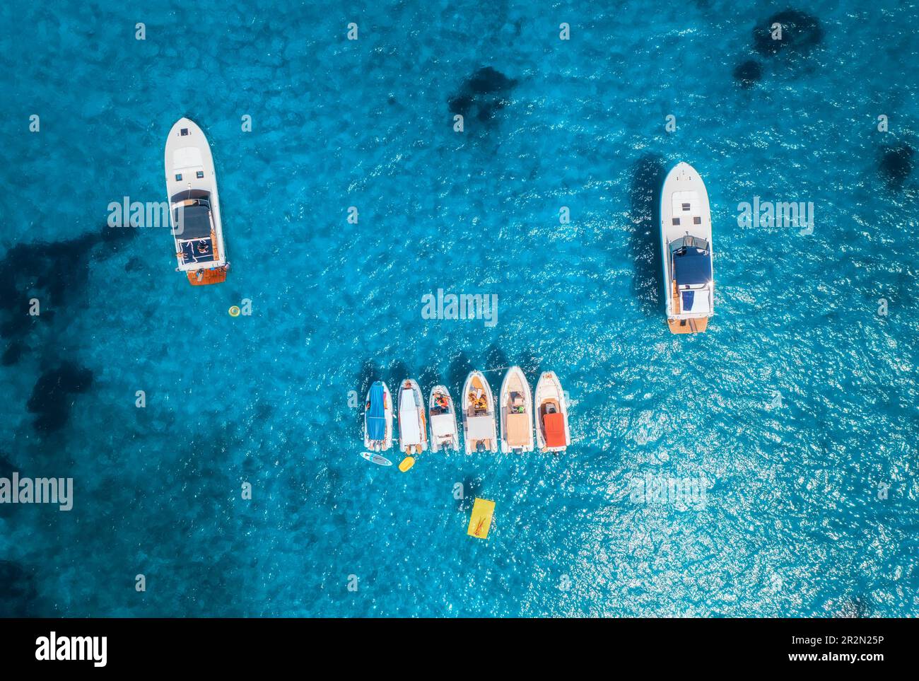 Aerial view seychelles island boats hi-res stock photography and images ...
