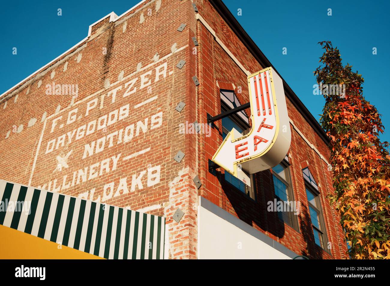 Eat sign at Quaker Steak & Lube, Bristol, Virginia Stock Photo - Alamy
