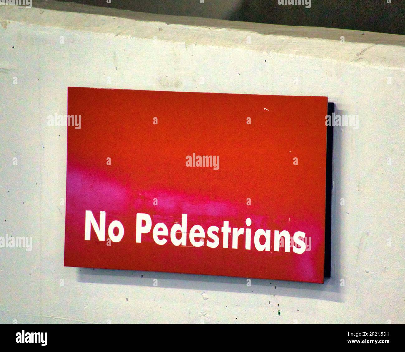 Red you are here sign hi-res stock photography and images - Alamy