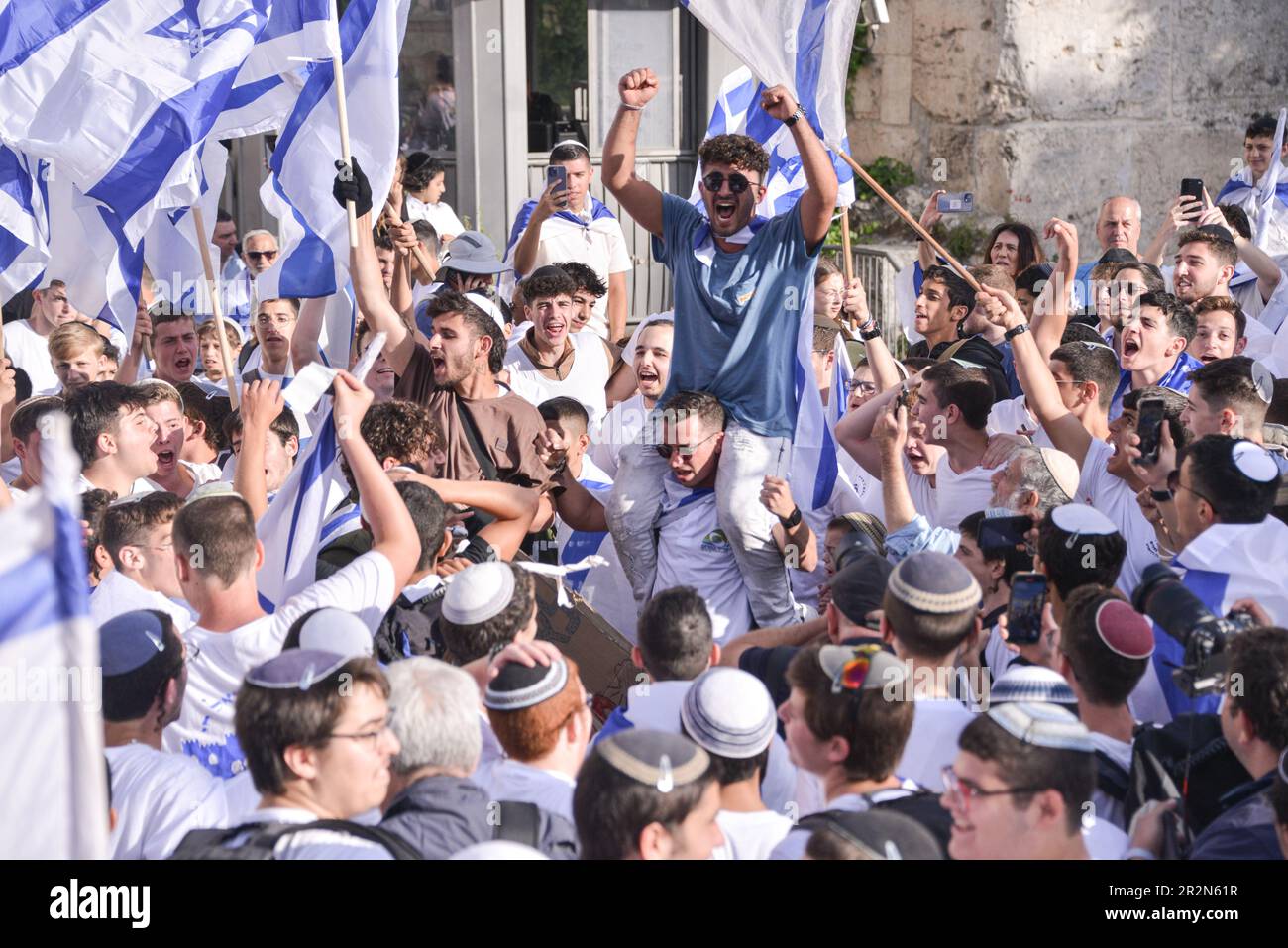 Israeli religious youth dance as they celebrate Jerusalem day during ...
