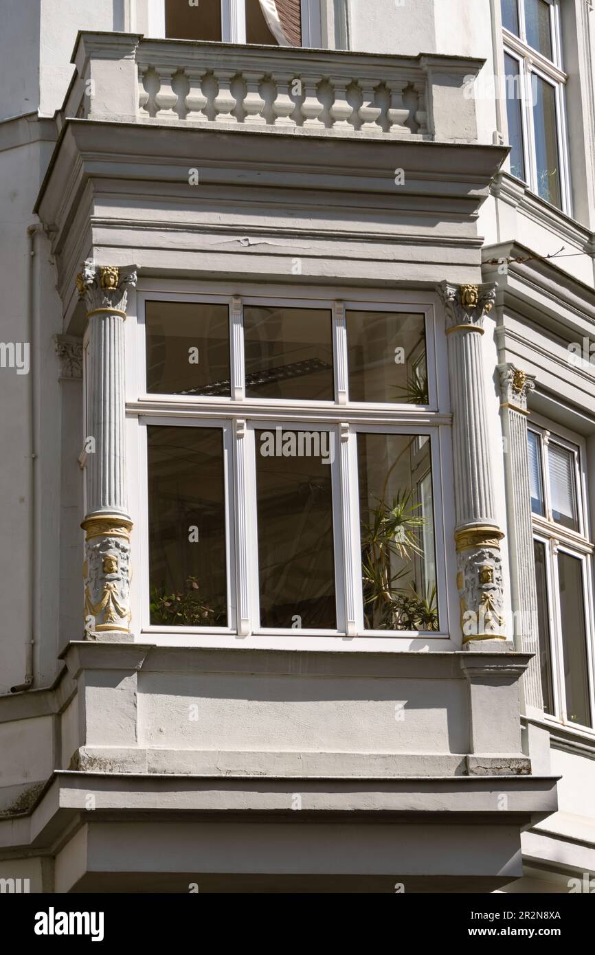 Medieval oriel bay window in hi-res stock photography and images - Alamy