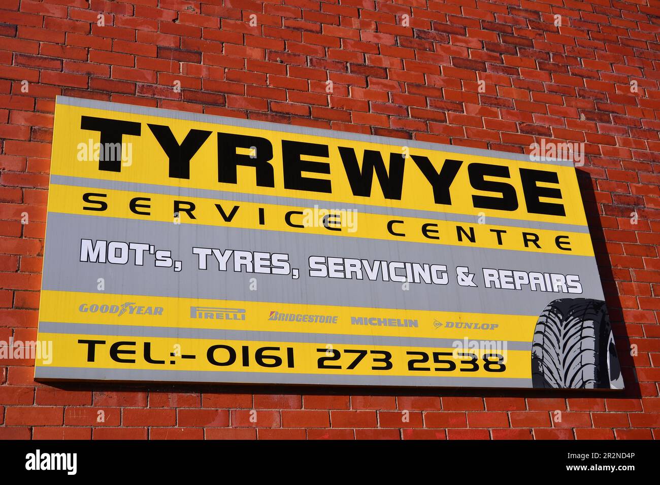 Tyrewyse services hi-res stock photography and images - Alamy
