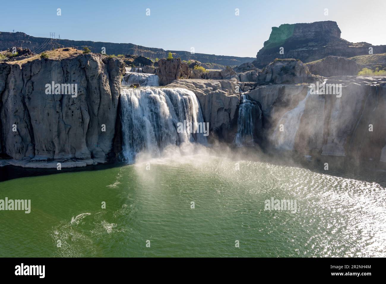 Snake River waterfall in the early morning Shoshone Falls Stock Photo ...