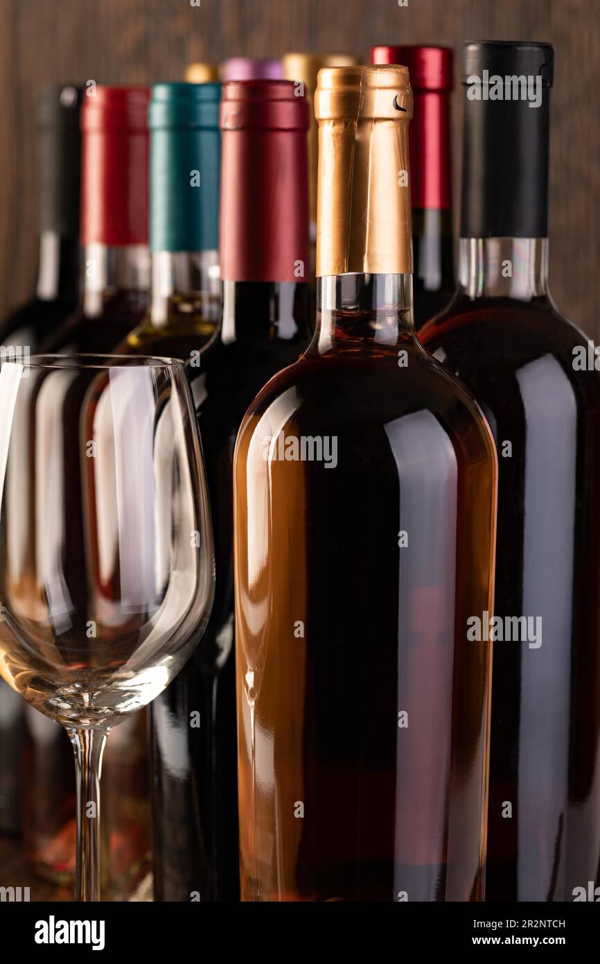 Old bordeaux bottles hi-res stock photography and images - Alamy