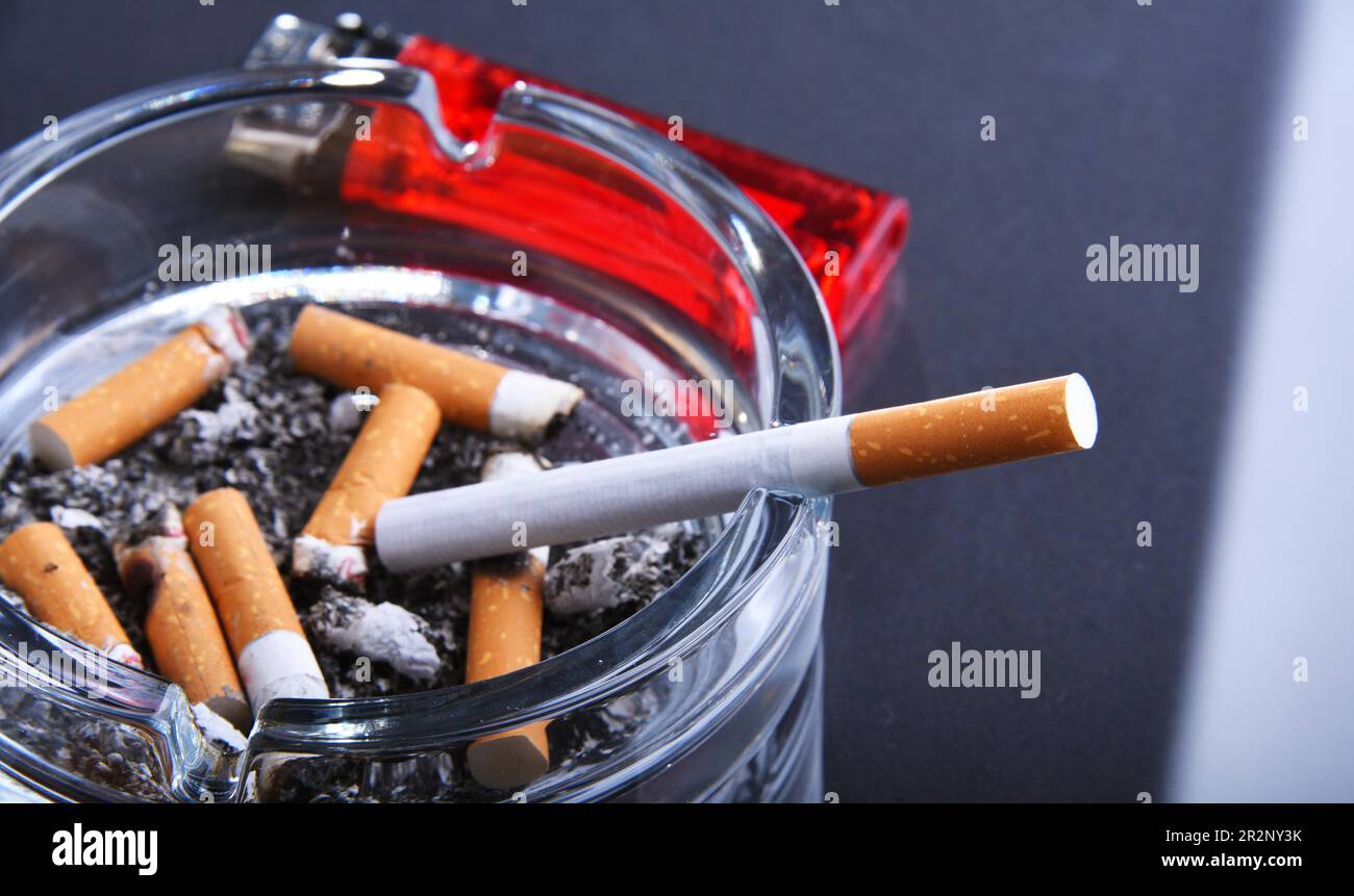 Drug abuse and smoking hi-res stock photography and images - Alamy