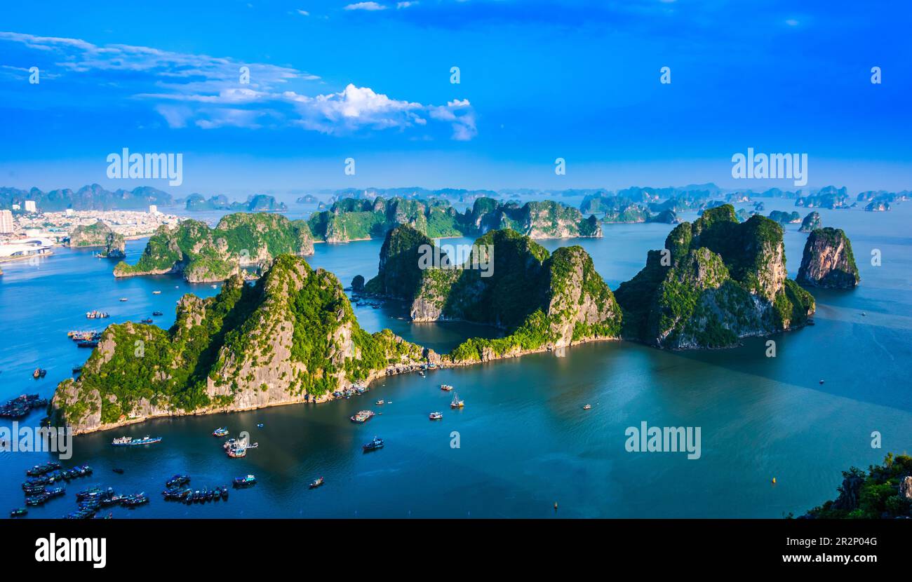 Panoramic view of Ha Long Bay, Vietnam Stock Photo - Alamy