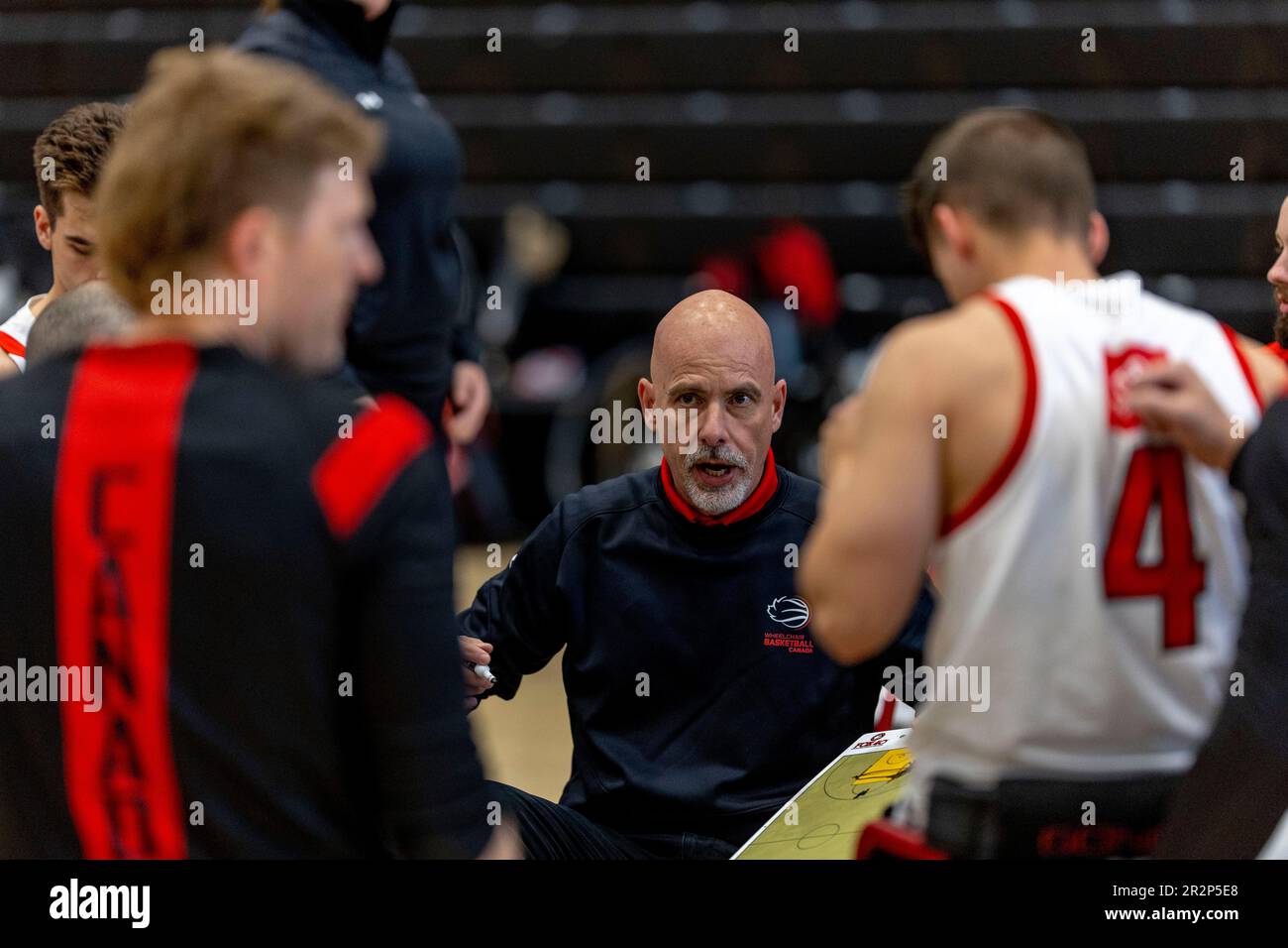 Canada university basketball hi-res stock photography and images - Alamy