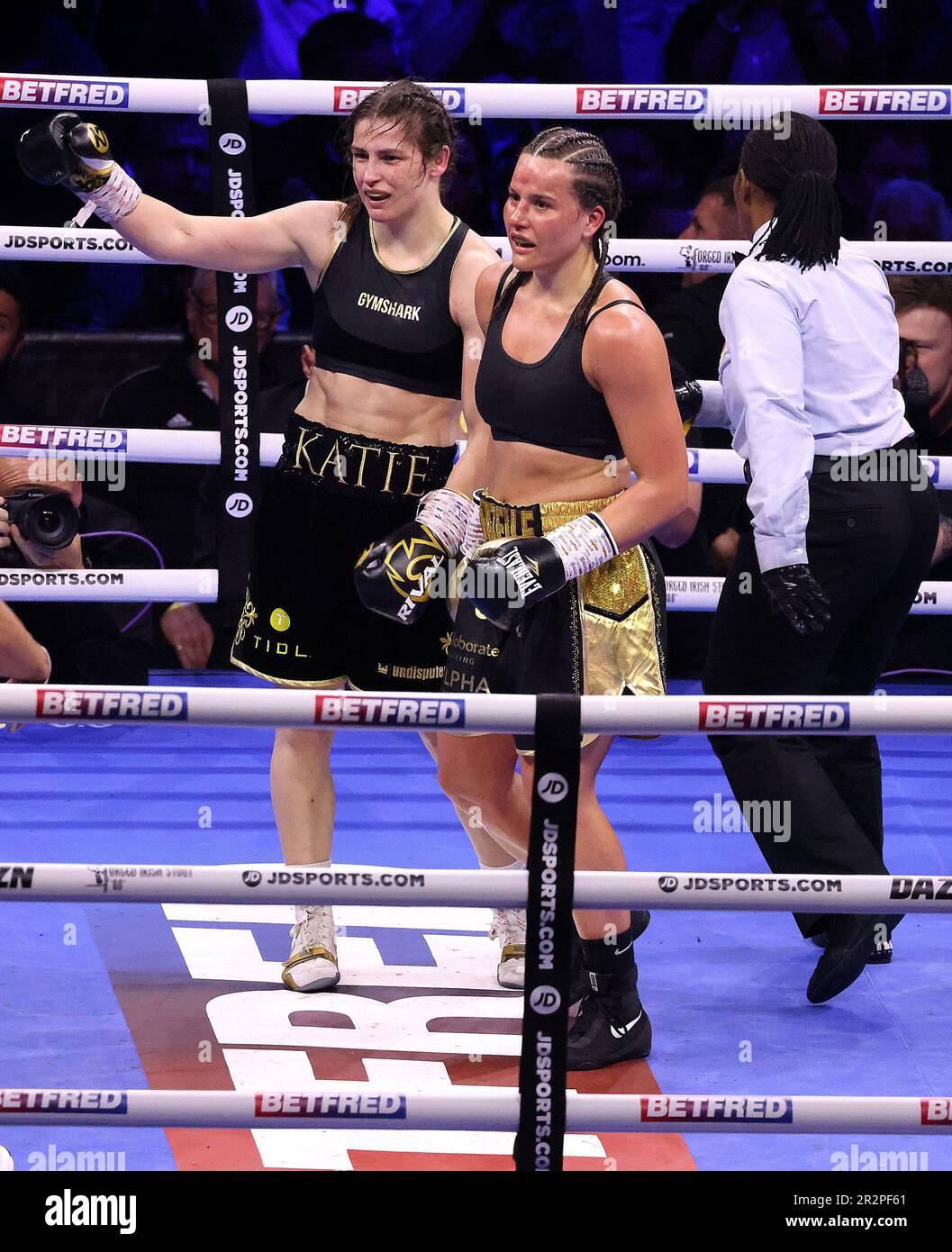 Taylor v cameron boxing hi-res stock photography and images - Alamy