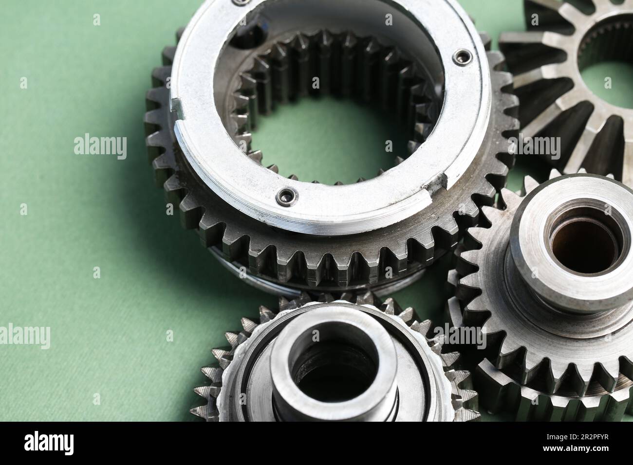 Mechanism green metallic gears hi-res stock photography and images - Alamy