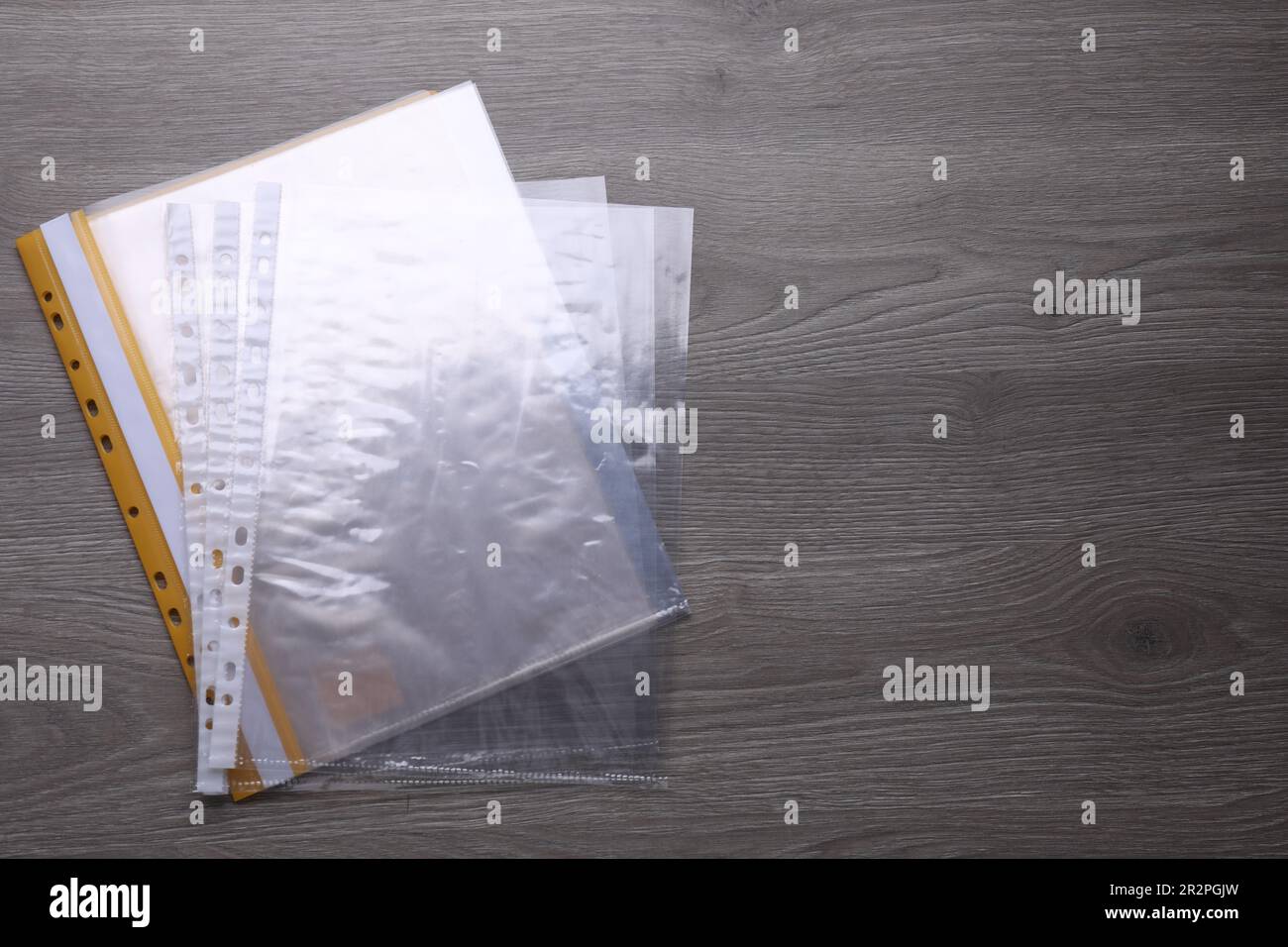 Envelope file folder system hi-res stock photography and images - Alamy