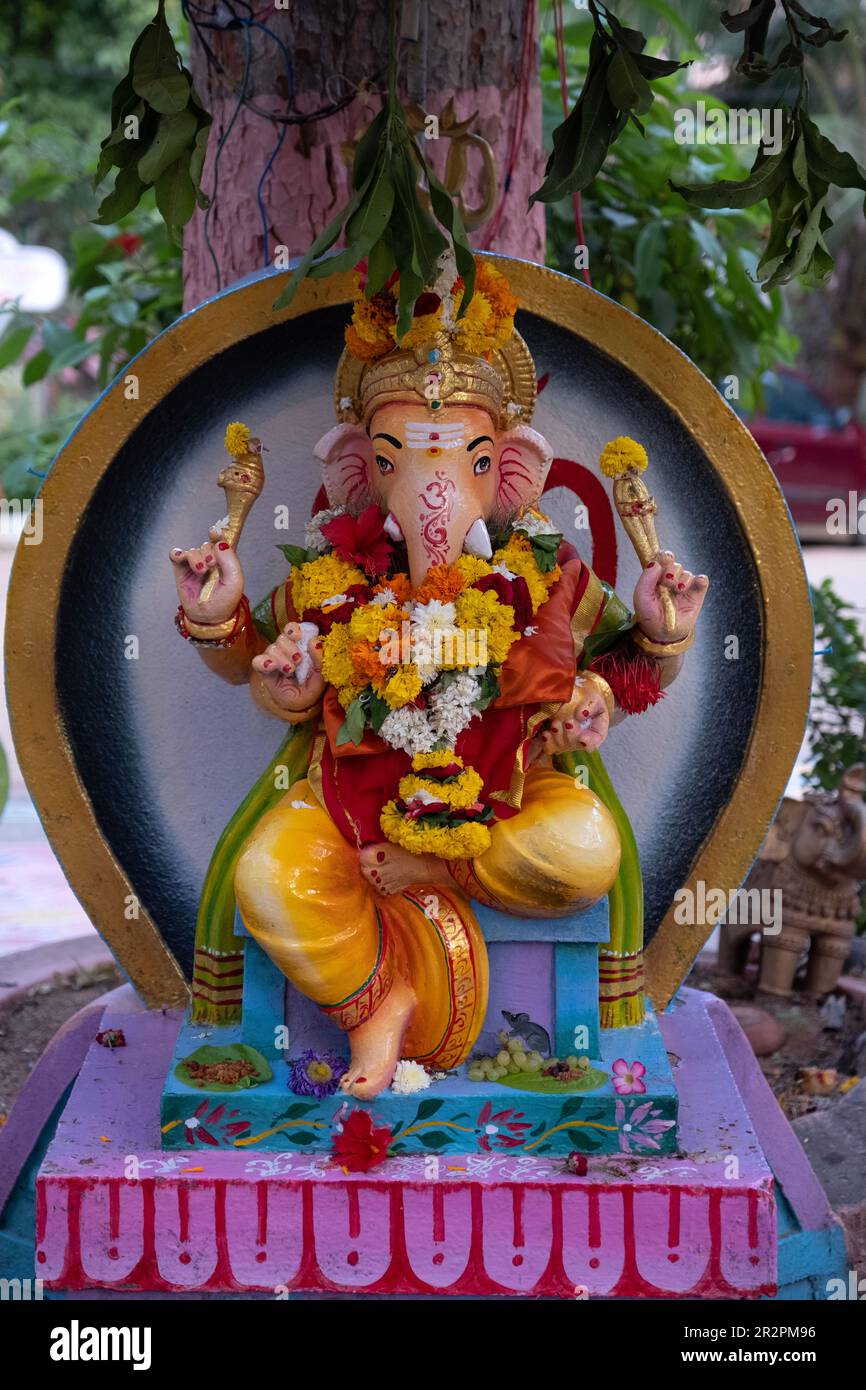 Statue of Ganesh in Hindu temple in India Stock Photo - Alamy