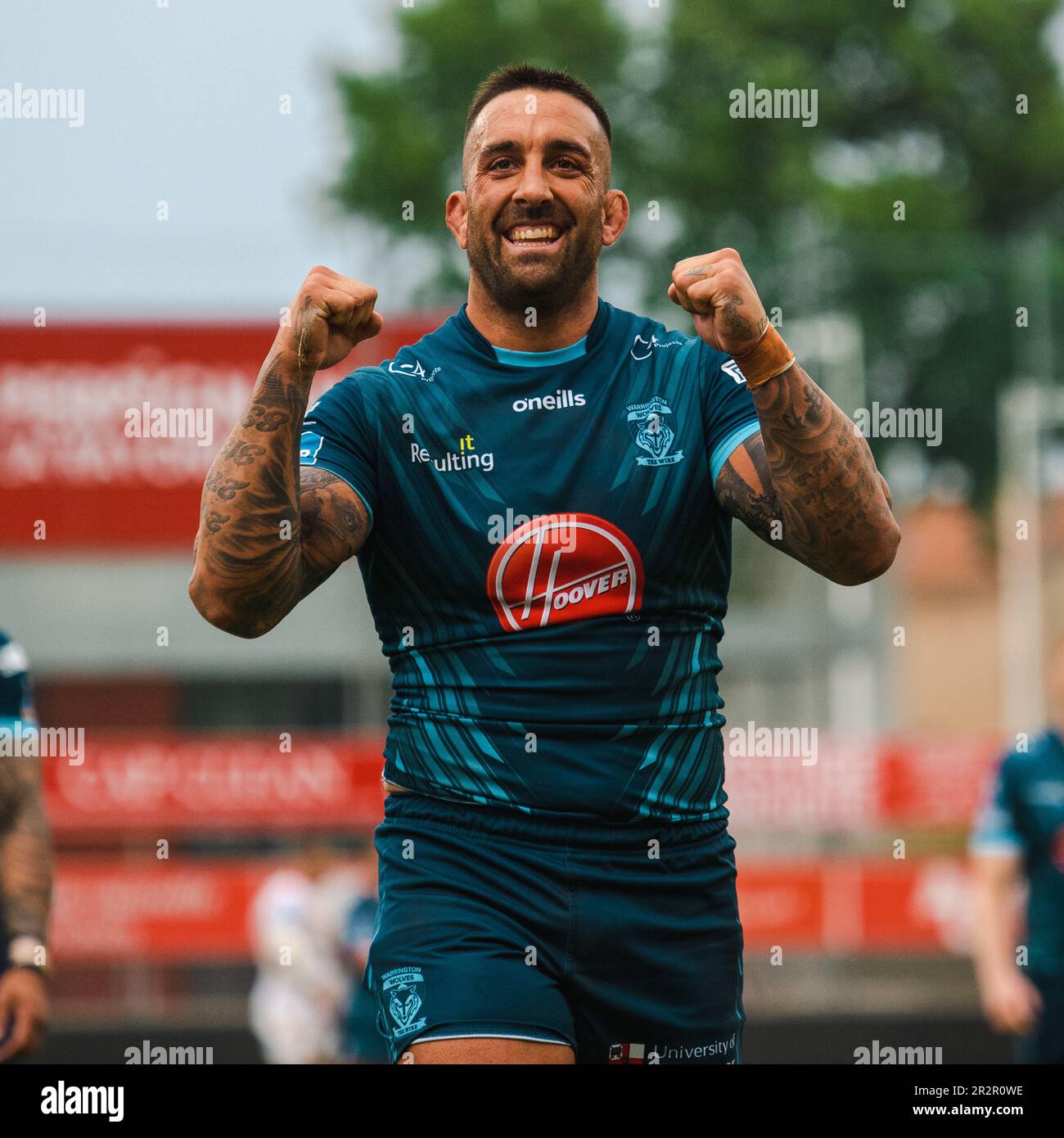 Warrington Wolves players celebrate victory against Catalans Dragons in ...