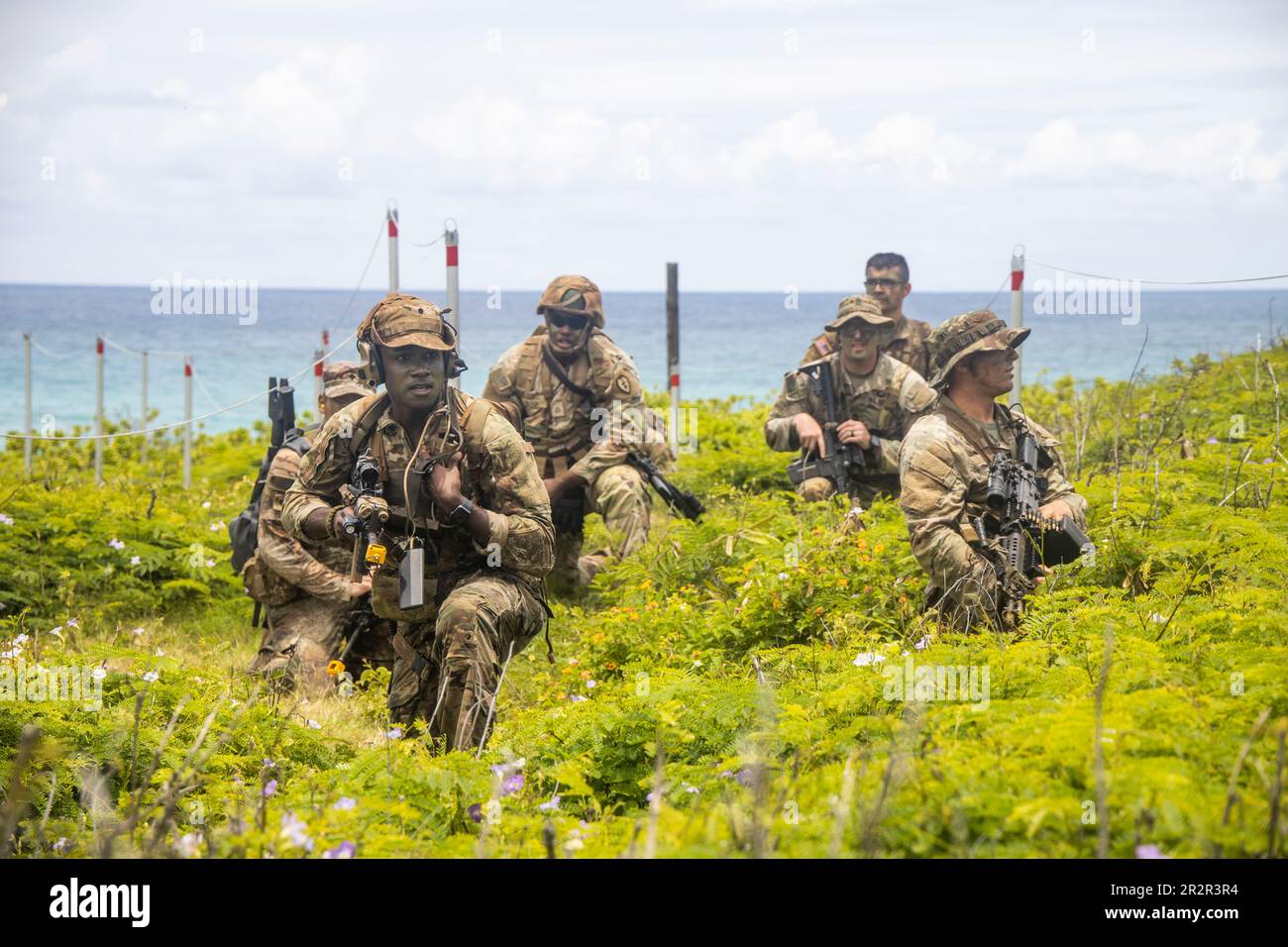 U.S. Army soldiers with Bravo Company, 2nd Battalion, 35th Infantry ...