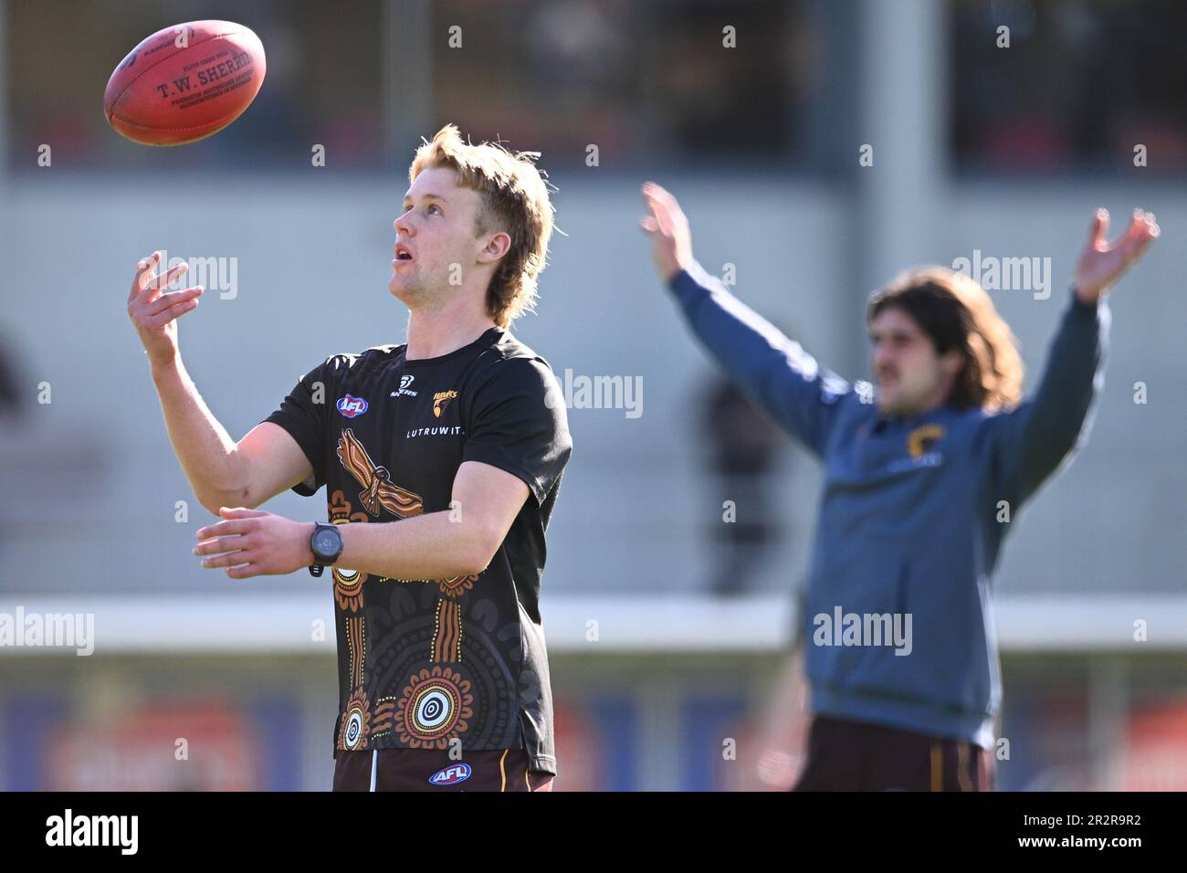 Cam Mackenzie of Hawthorn warms up during the AFL Round 10 match ...