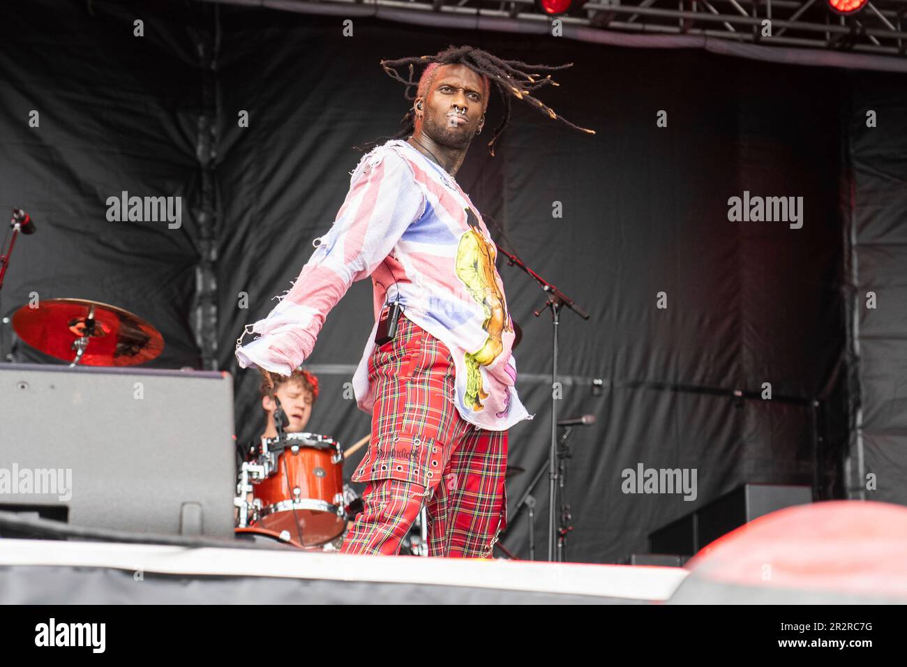 Eaddy of HO99O9 performs at the Welcome To Rockville Music Festival on ...