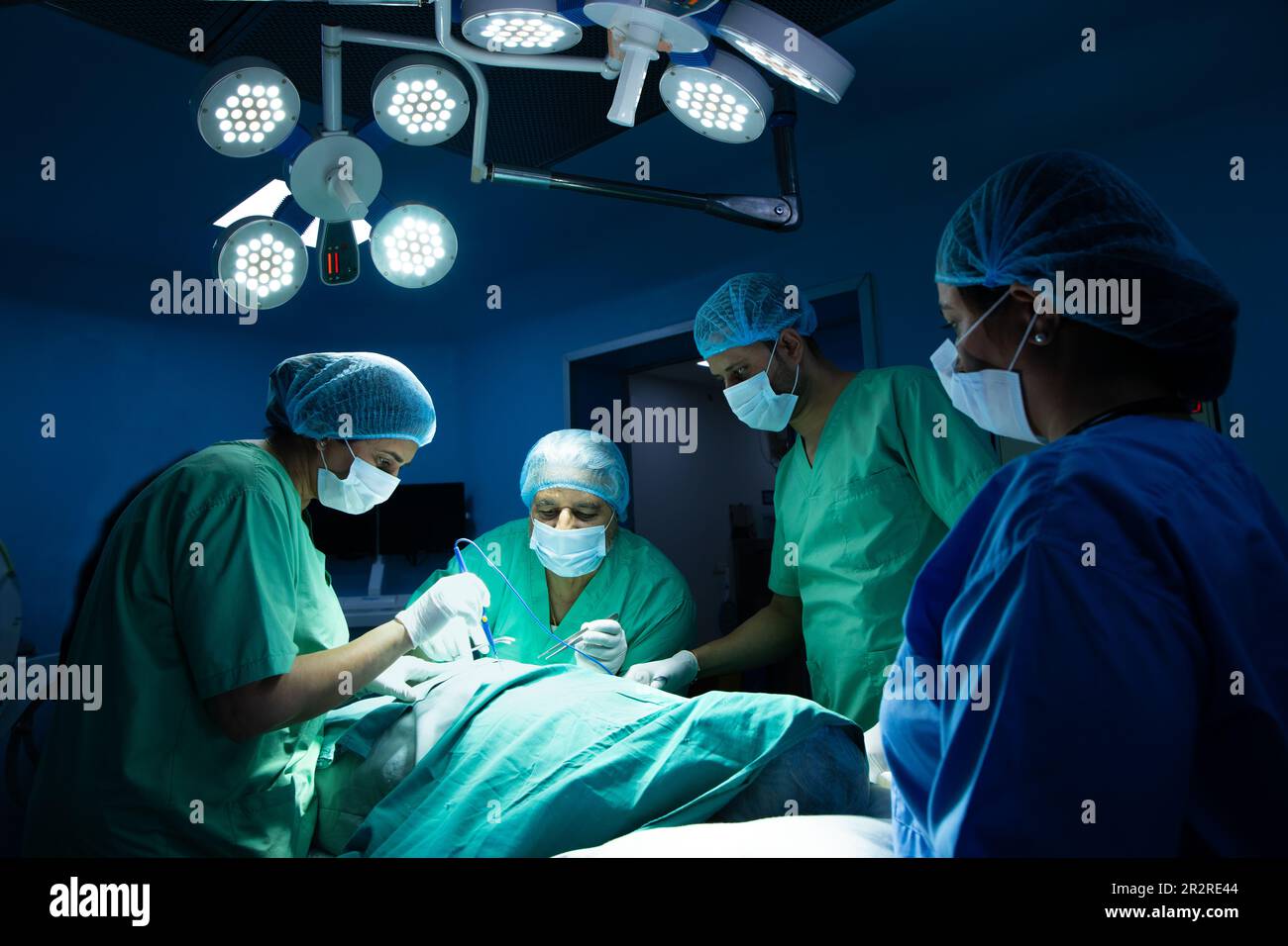 Female hospital bed surgery hi-res stock photography and images - Alamy