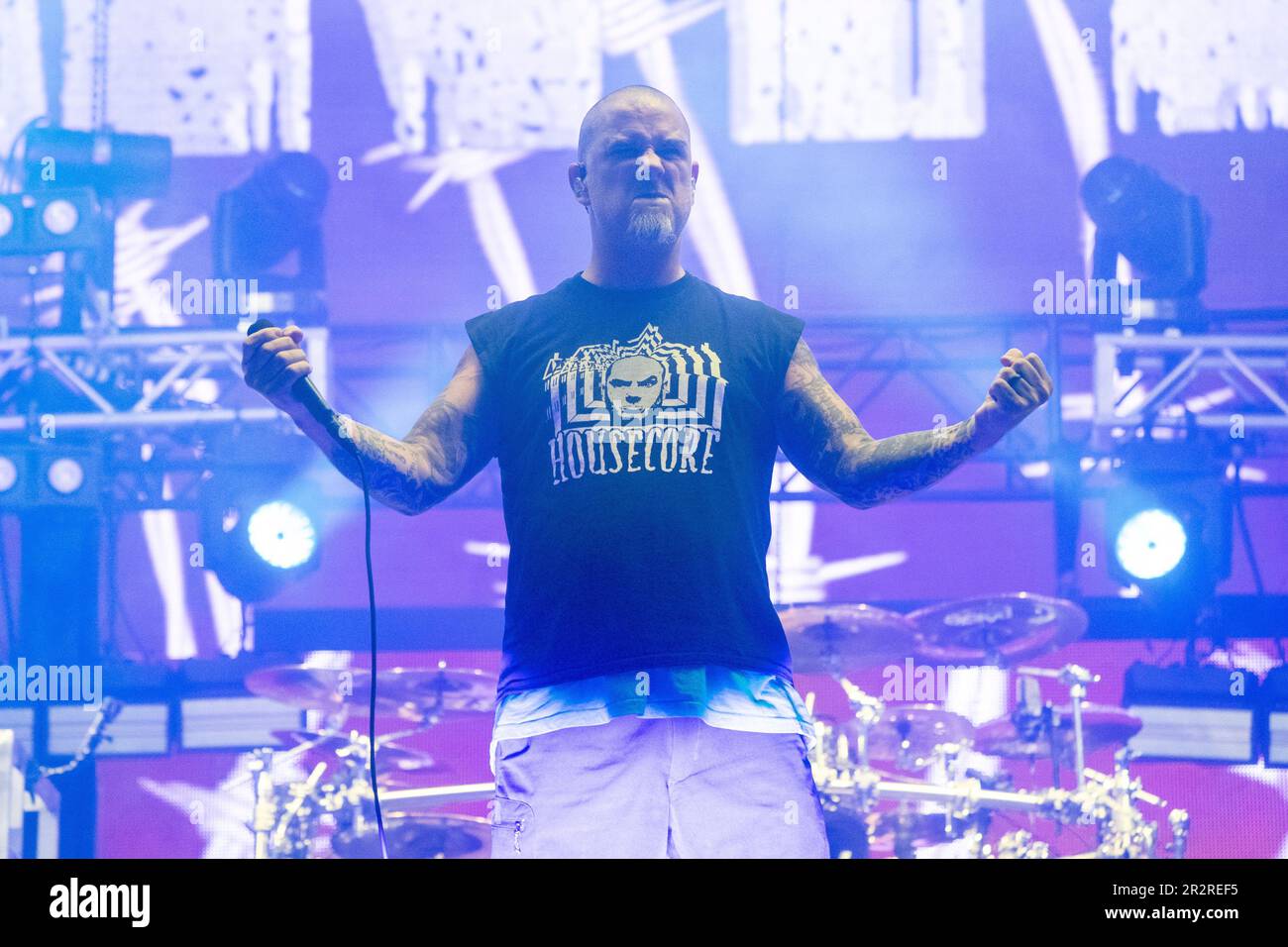 Phil Anselmo of Pantera performs at the Welcome To Rockville Music ...