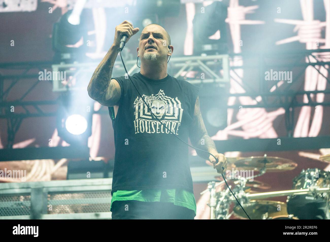 Phil Anselmo of Pantera performs at the Welcome To Rockville Music ...