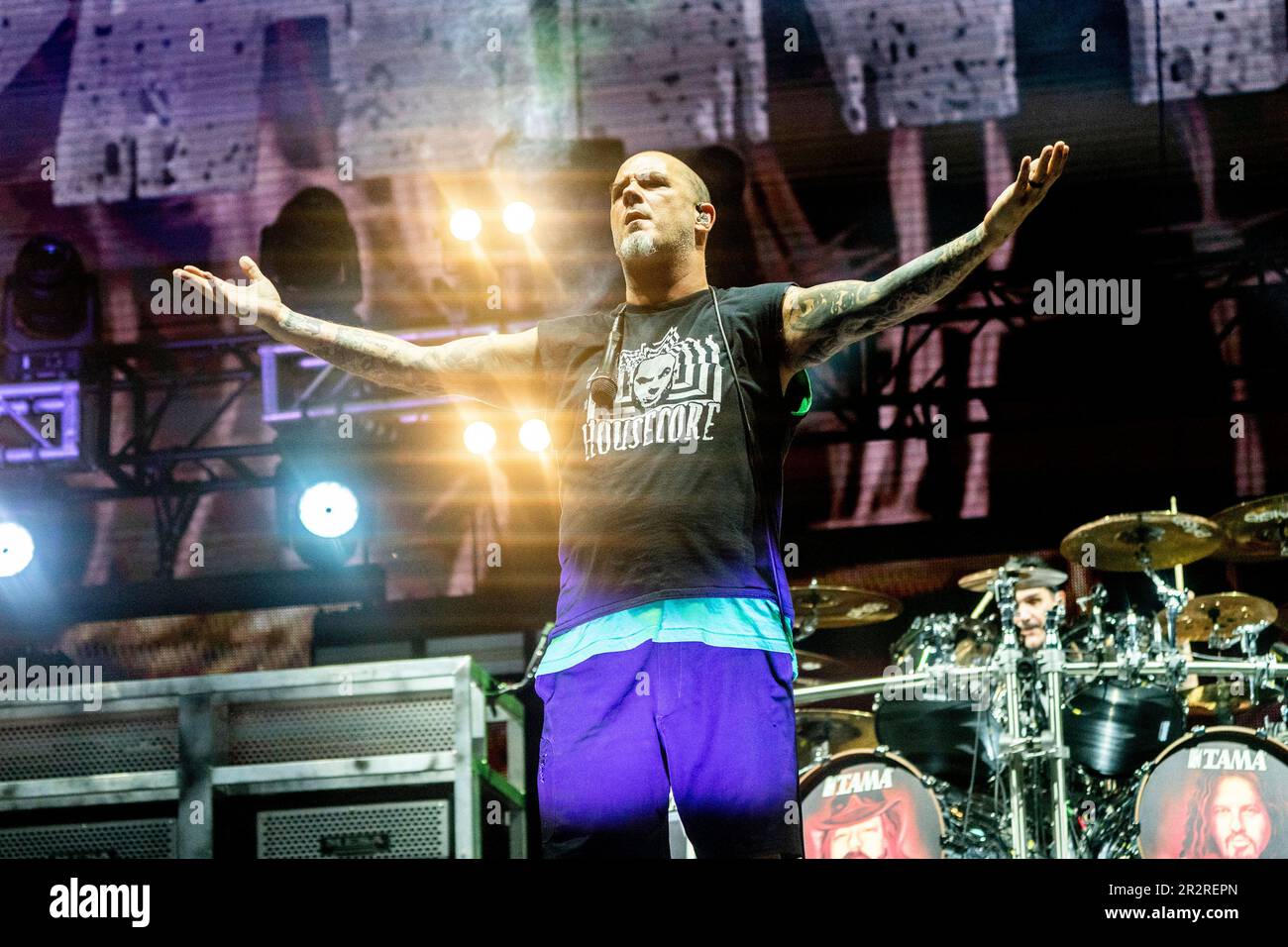 Phil Anselmo of Pantera performs at the Welcome To Rockville Music ...