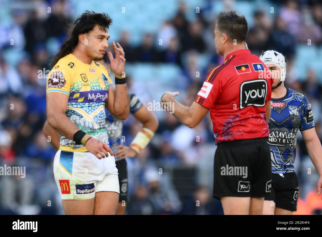 Tino Fa'asuamaleaui of the Titans and Referee Chris Butlerduring the ...